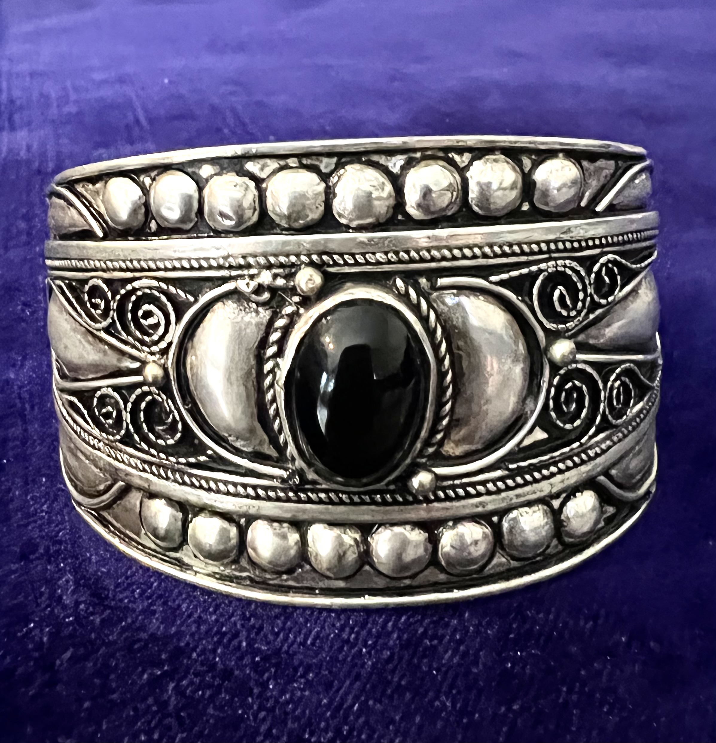 Silver bracelet, Moroccan bracelet, Moroccan jewelry